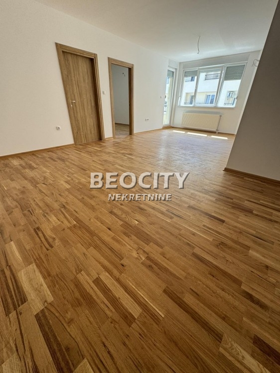 Trosoban stan, 80 m2, Salajka, Branka Radičevića ID: 109868