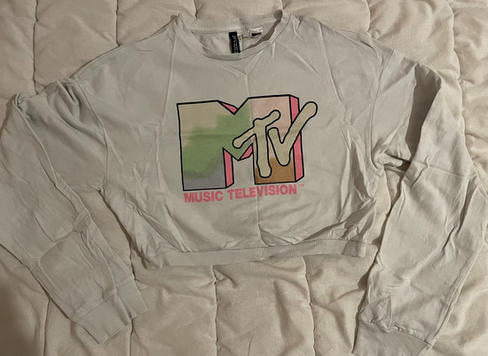 H&M beli crop top tanki MTV duks