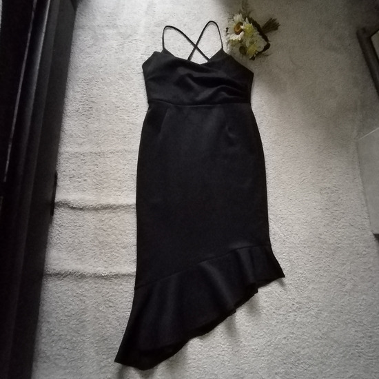 ♫ ♪ ♫ ASOS crna strukirana asimetrična haljina