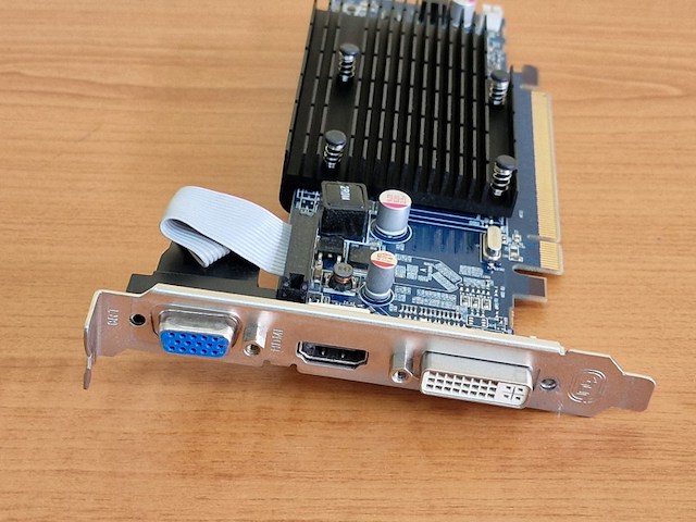 HD4550 512M DDR3 PCI-E HDMI/DVI-I/VGA ispravna