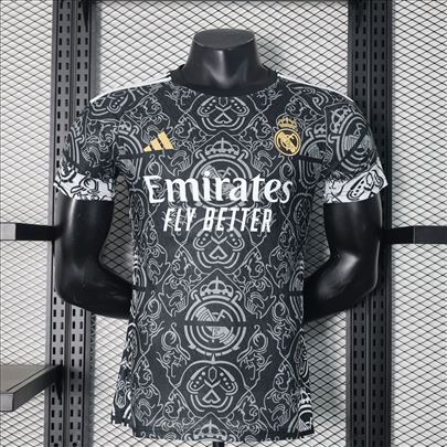 Real Madrid 2024/2025 Special Edition crni dres