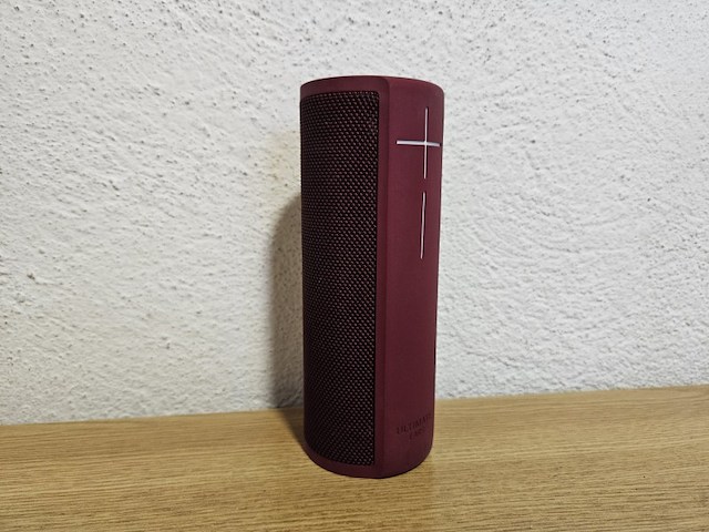 Bluetooth vodootporni zvucnik Logitech BLAST S00166