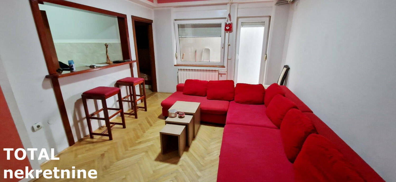 Trosoban stan NOVI SAD, 128750€