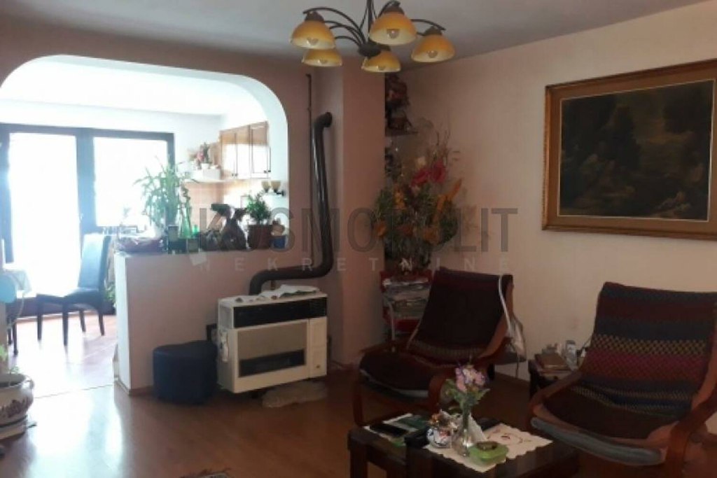 Rakovica, Petlovo brdo, Nićifora Ninkovića, 4.0, 130m2, 139900 EUR