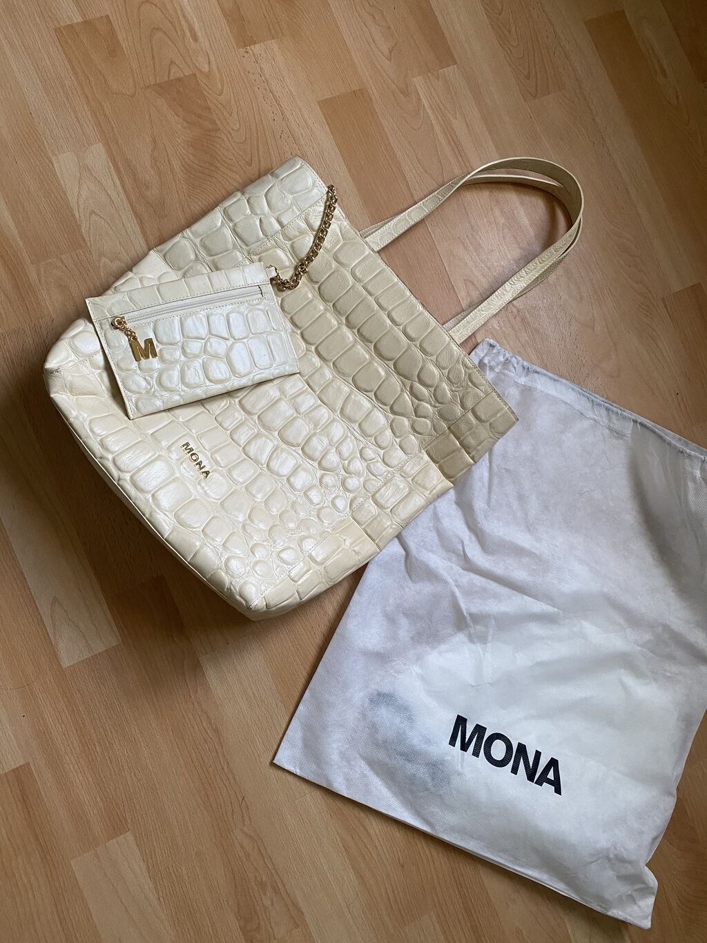 Nova Mona torba