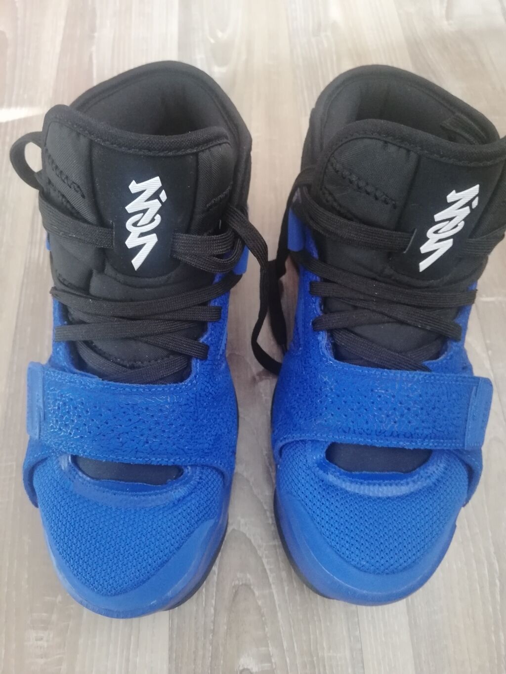 Patike Nike Jordan broj 40, kupljene detetu ne odgovara broj
