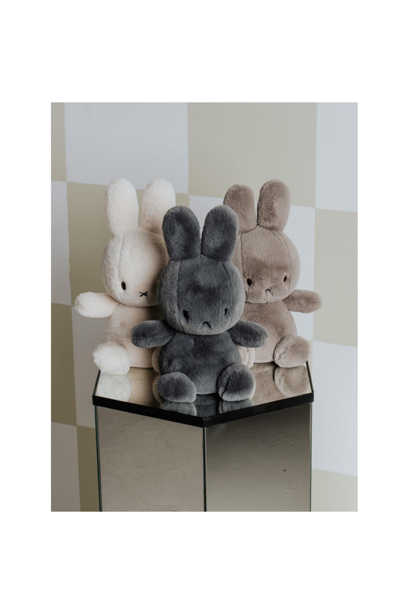 Miffy Cozy plišani zeka u pokl. kutiji 23cm, Grey