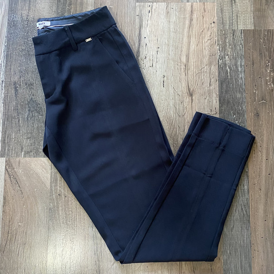 Sportina pantalone kao nove