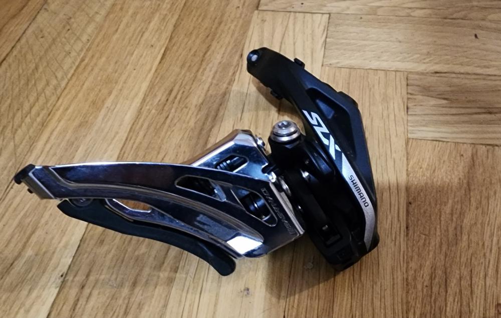 Shimano SLX prednji menjac na Selnu 11brzina