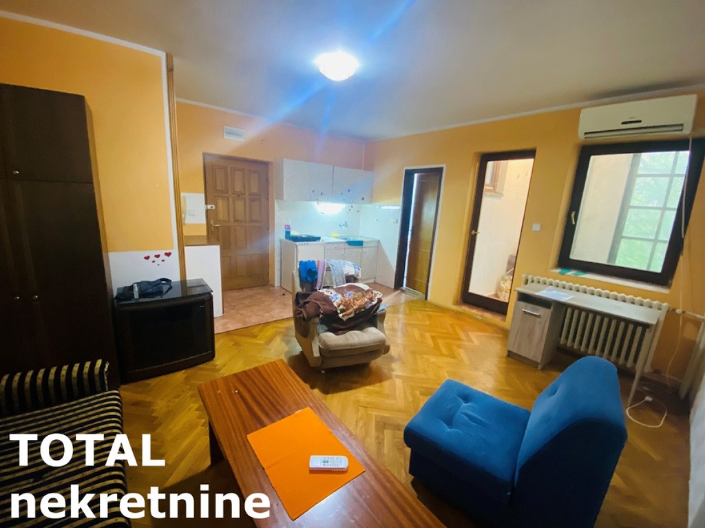 NOVI SAD - CENTAR - 29. 00 m2