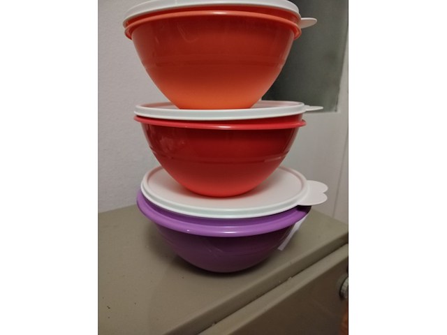 Tupperware junior posude 1.5 l, 1.1 l i 775 ml