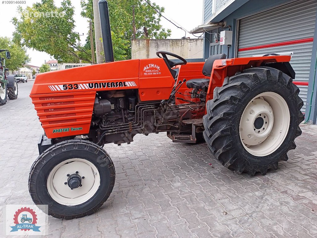 Universal 533 mini traktor