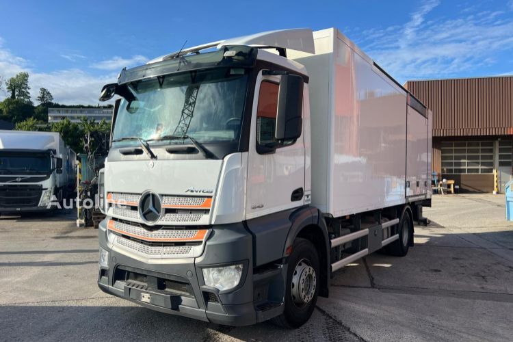 Mercedes-Benz 4x Antos 1843 4x2 Kühler kamion hladnjača