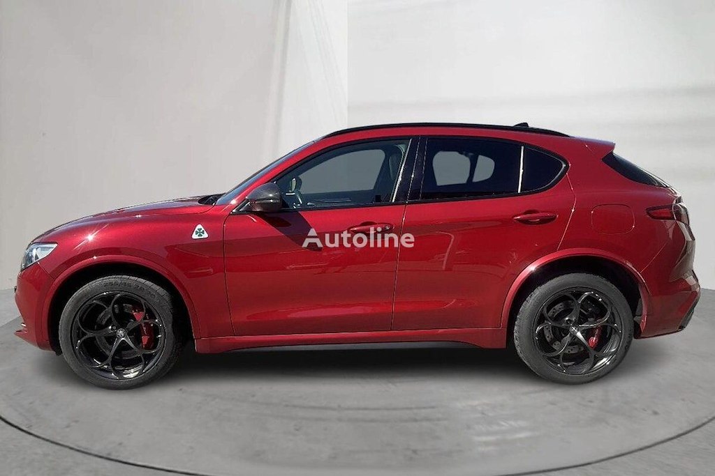 Prodaje se Alfa Romeo Stelvio krosover na aukciji