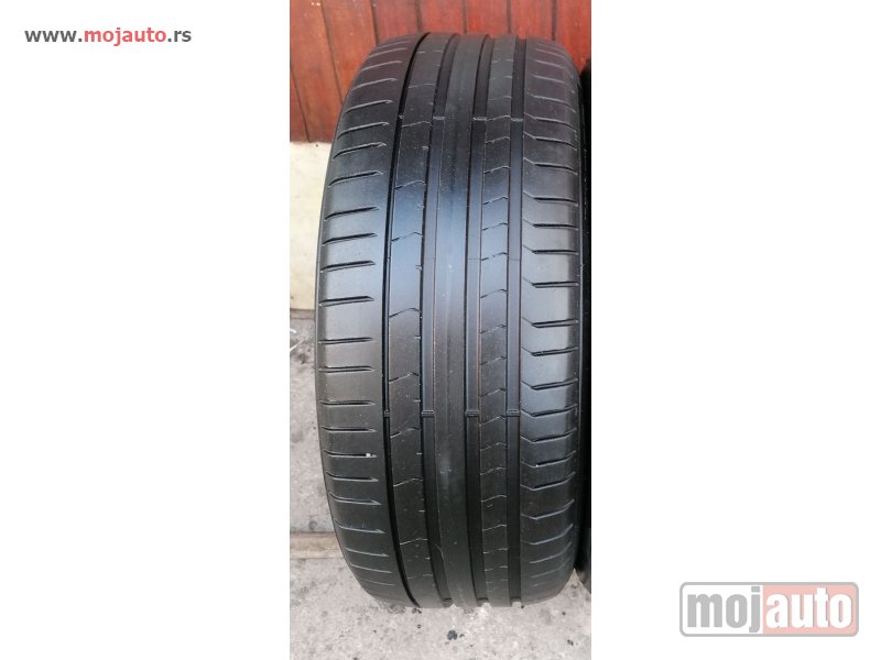 2473. Guma PIRELLI 20-ica, LETNJA 245/45, Šara 5,1 mm, DOT 3919