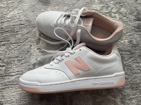 New balance patike