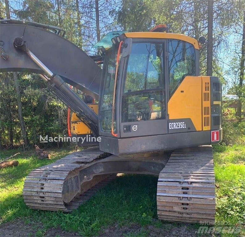 Volvo ECR235EL bager guseničar