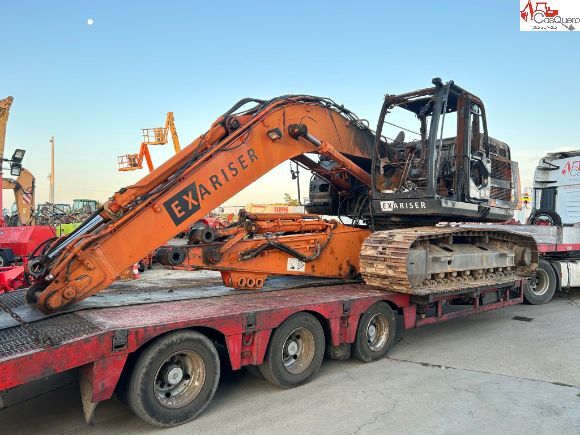 Hitachi ZAXIS 225USR bager guseničar po rezervnim delovima