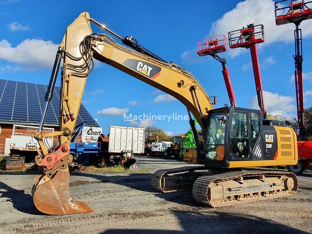 Caterpillar 320F L / 2016 / nur 3.134h / 1x Tieflöffel / EPA bager guseničar