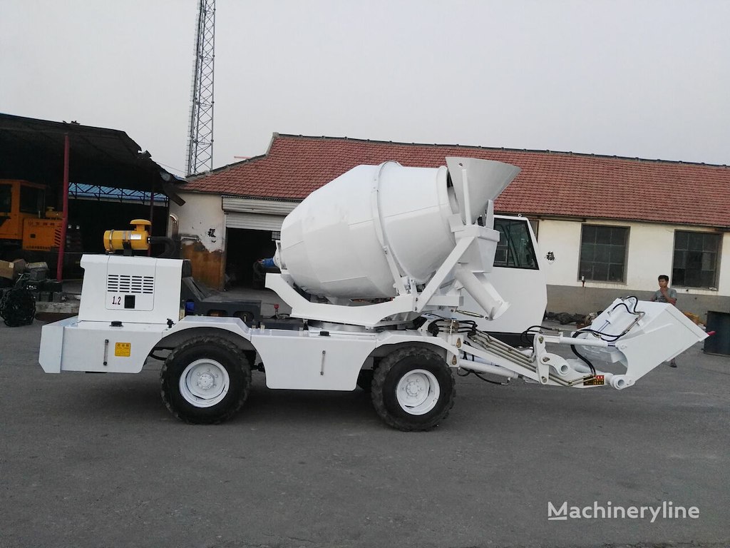 Multifunction Self Loading Concrete Mixer Small Self Loading Con betonska mešalica