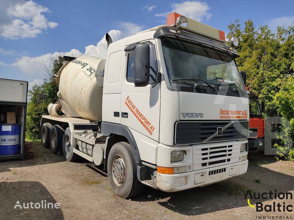 Prodaje se Volvo FH12 kamion s mešalicom za beton na aukciji