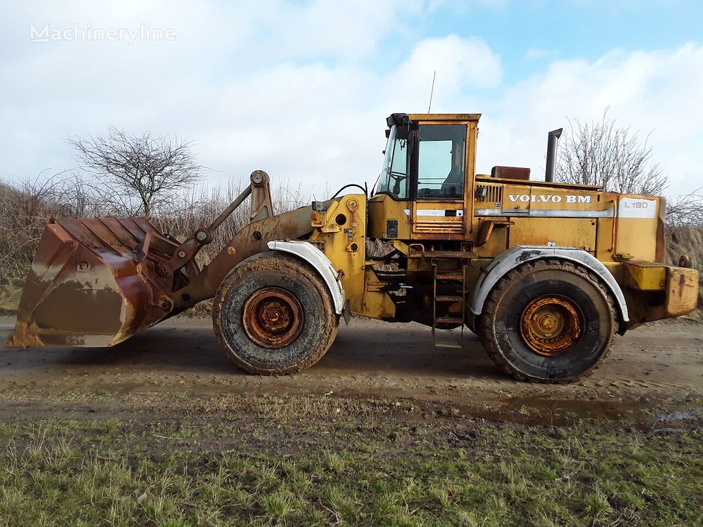 Volvo L180 prednji utovarivač