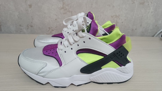 SNIŽENO Nike Huarache NOVO