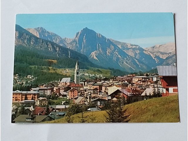 Dolomiti - Dolomitski Alpi - Planina - Italija - Čista