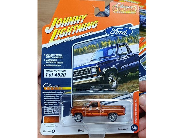 Johnny Lightning 1985 Ford ranger XL boja bakra