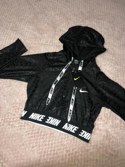 NIKE crop duks