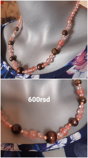 Ogrlica sa perlama od kamena