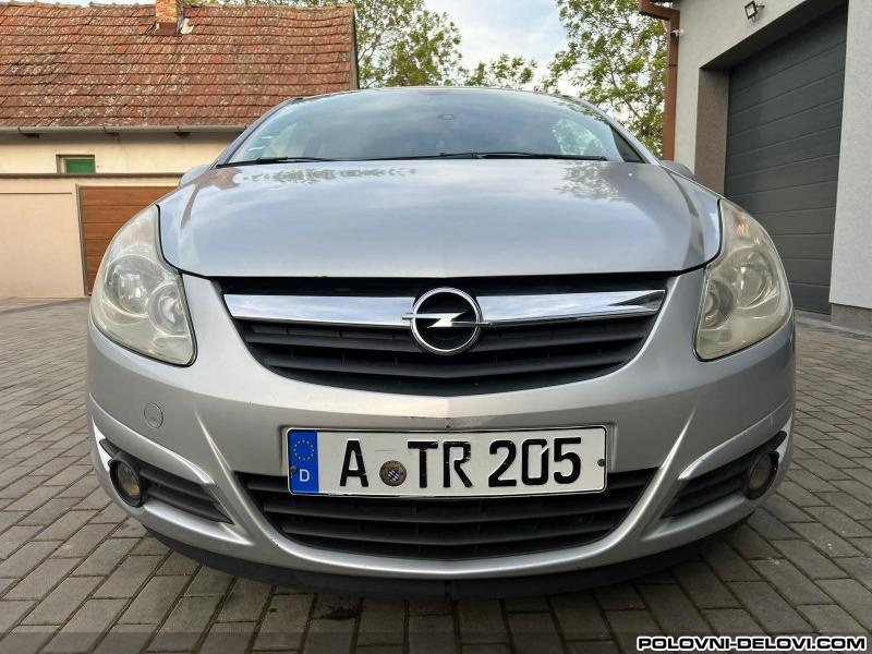 Opel Corsa D 1.2 Enterijer