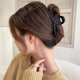 Simple hair clip – Elegantna šnala za kosu