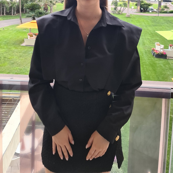 Elegantna crna košulja