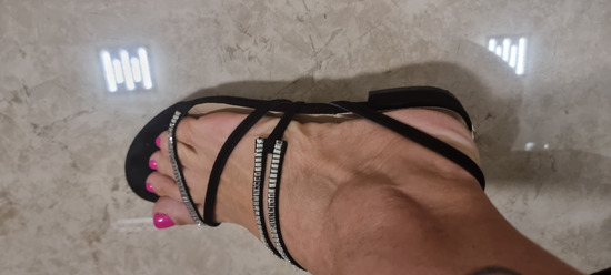 Guess ravne sandale