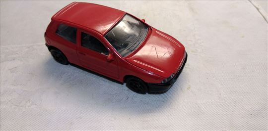 Burago Fiat Bravo , 1/43,Italy ocuvan