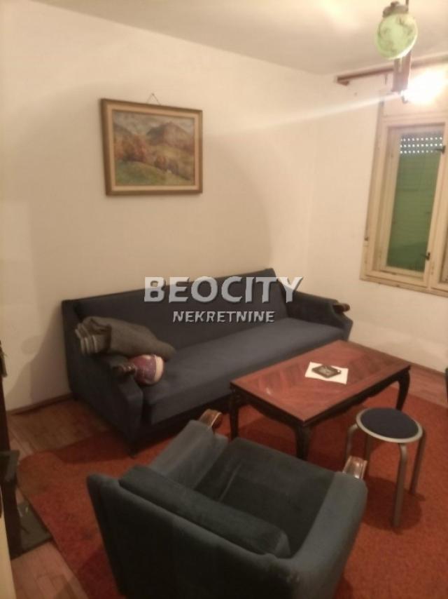 Zvezdara, Kaluđerica, Vuka Karadžića , 8.0, 300m2, 219300EUR