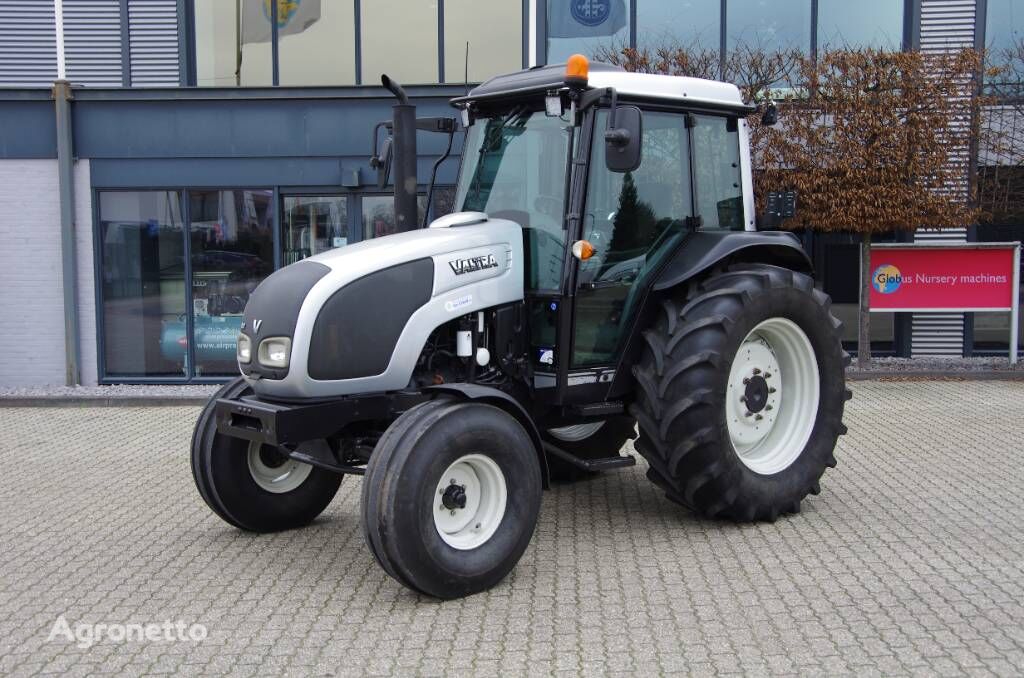 Valtra A82 traktor točkaš