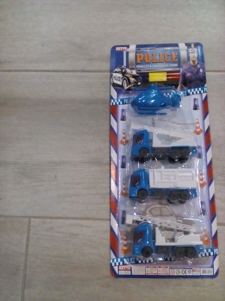 POLICIJSKI AUTO SET 4/1 KET 258 19X46CM