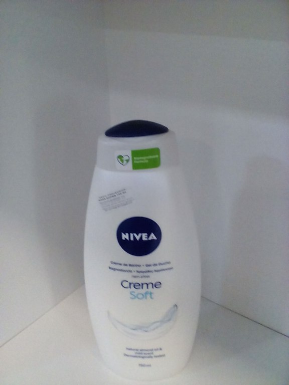 KUPKA NIVEA 750ML CREME SOFT