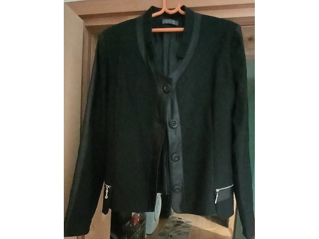 Predivan crni sako sa kožnim delovima, Cameleon, vel.44