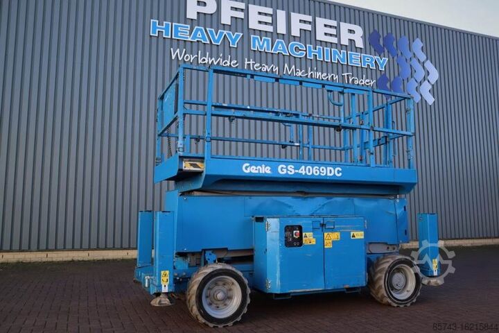 Podizanje makaza
Genie GS4069 Electric, 14m Working Height, 363kg Capacit