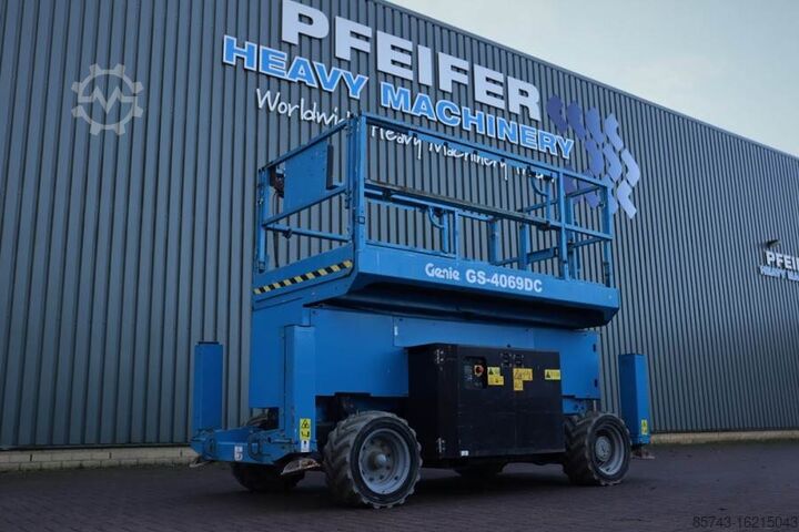 Podizanje makaza
Genie GS4069 Electric, 14m Working Height, 363kg Capacit