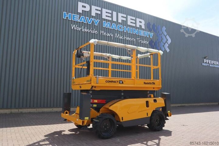 Podizanje makaza
Haulotte Compact 12DX Valid Inspection, *Guarantee! Diesel,