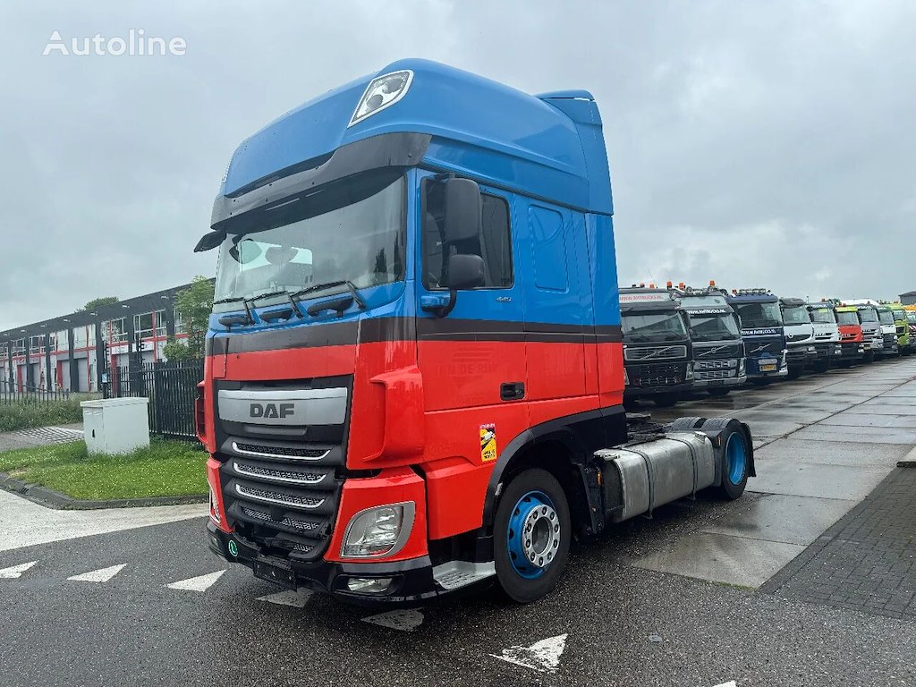 DAF XF 440 4X2 LOW DECK EURO 6 tegljač