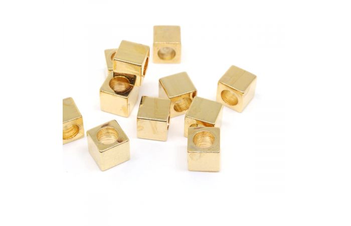 Perla 4x4 mm, rupa oko 2 mm- 18K pozlata ( 332086 )