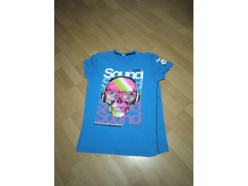 skull lobanja graphic print tee