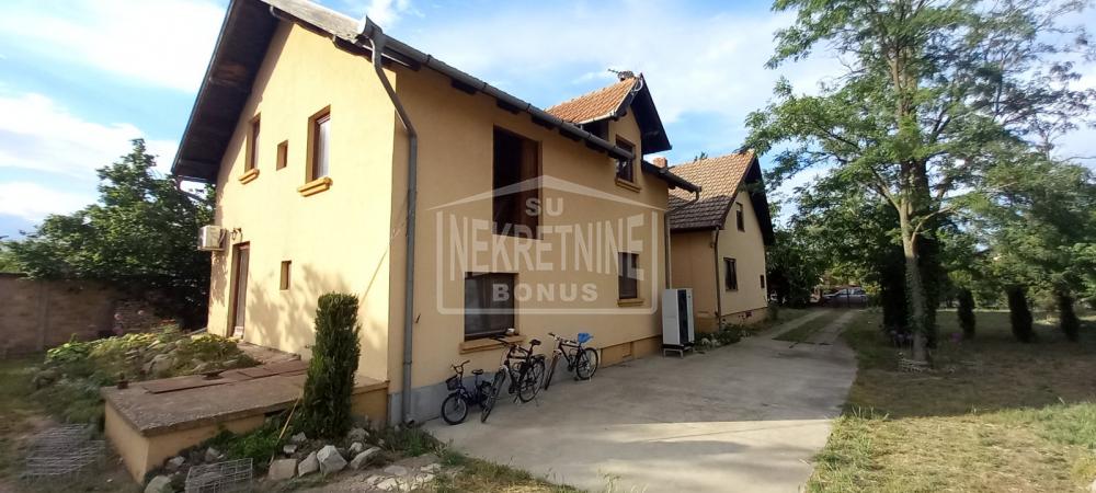 Subotica-Zorka-dve kuće na jednom placu ID#1561 150.000 €