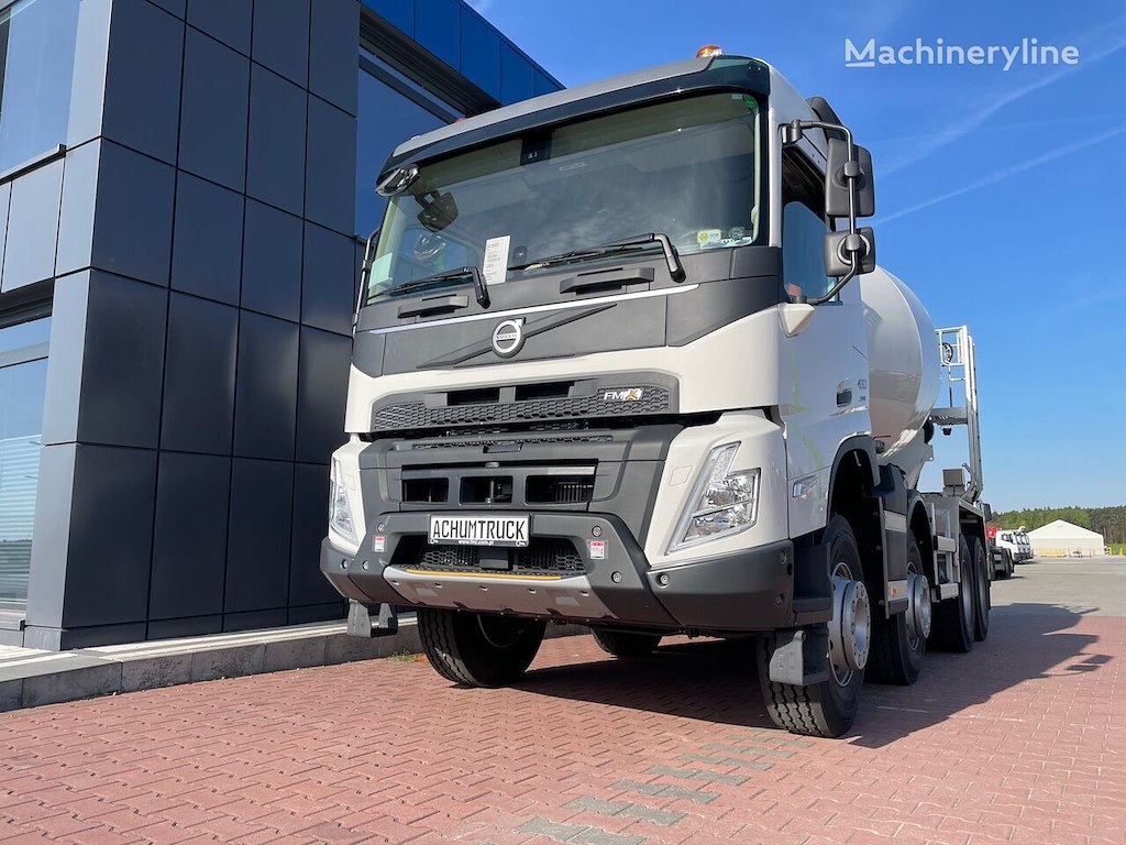 Novi FML na šasiji Volvo FMX 430 kamion s mešalicom za beton