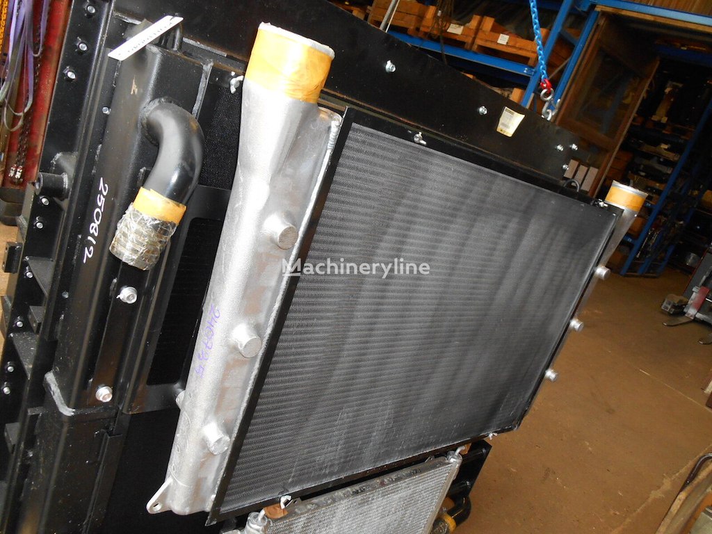 Case LN001630 LN001630 radijator za hlađenje motora za Case E805 bagera